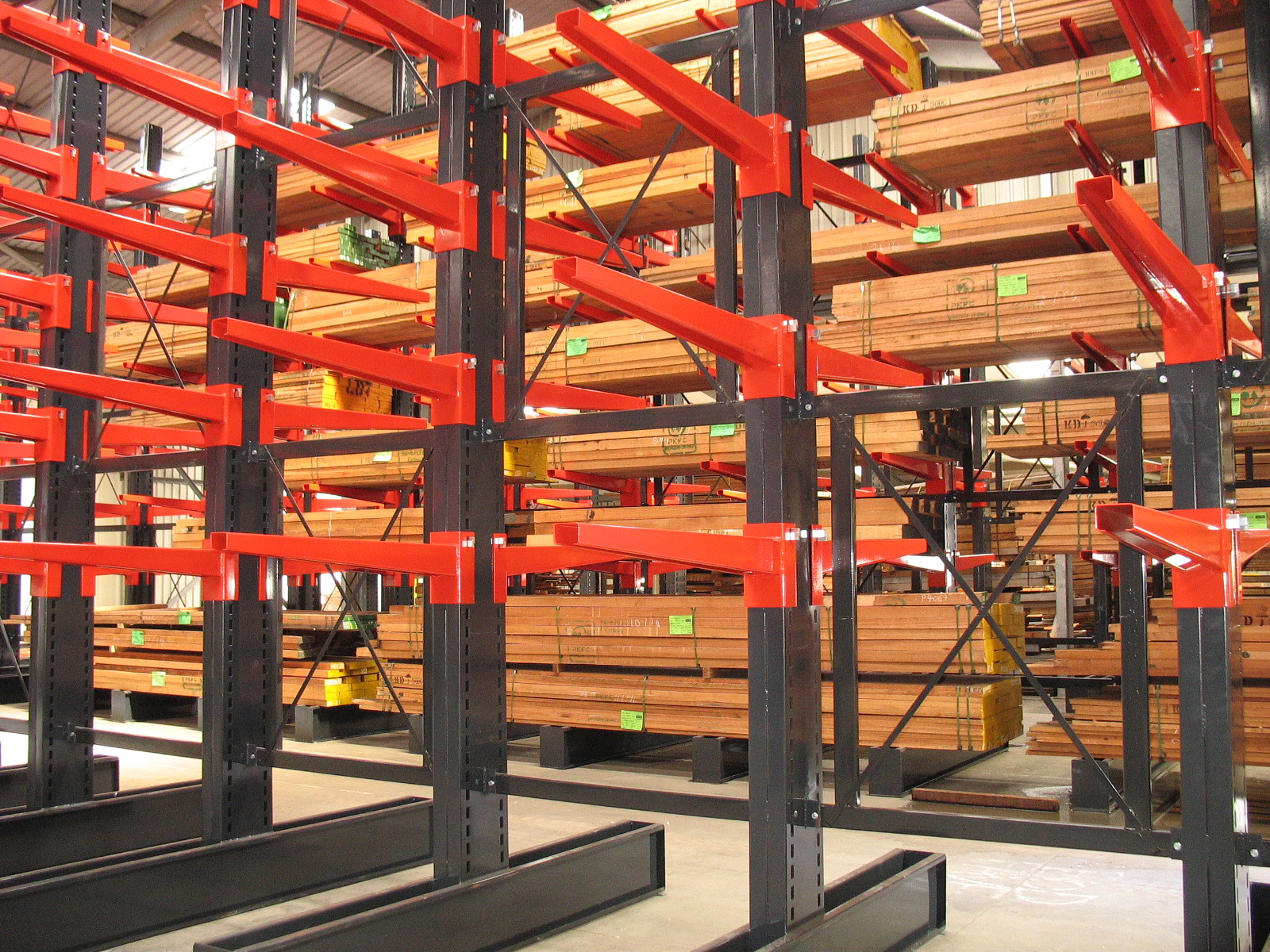 Cantilever Racking London | Racking Near Me - Stakapal